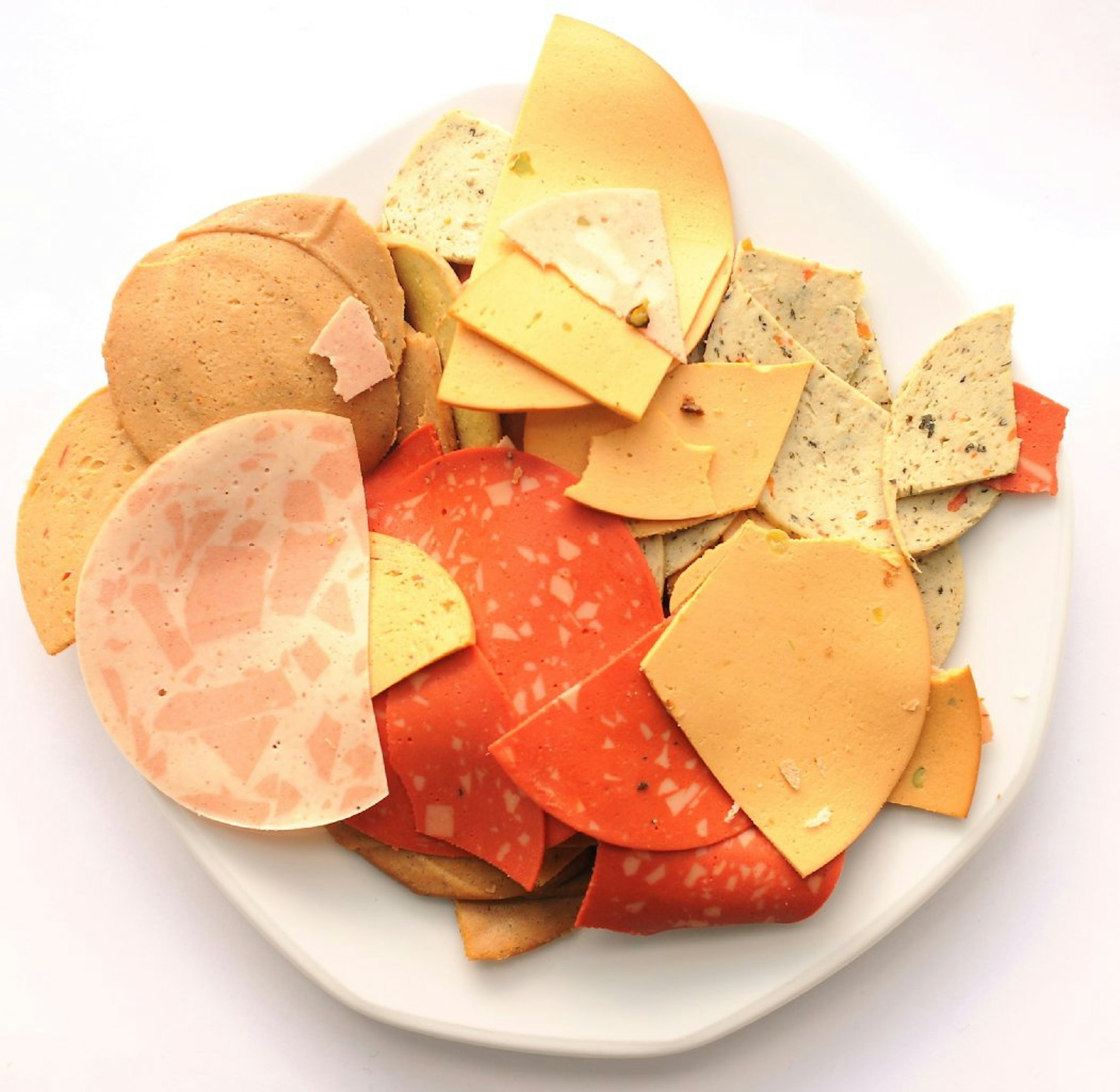 Vegetarische Wurst im Test: Wie gut ist fleischfreier Aufschnitt wirklich?