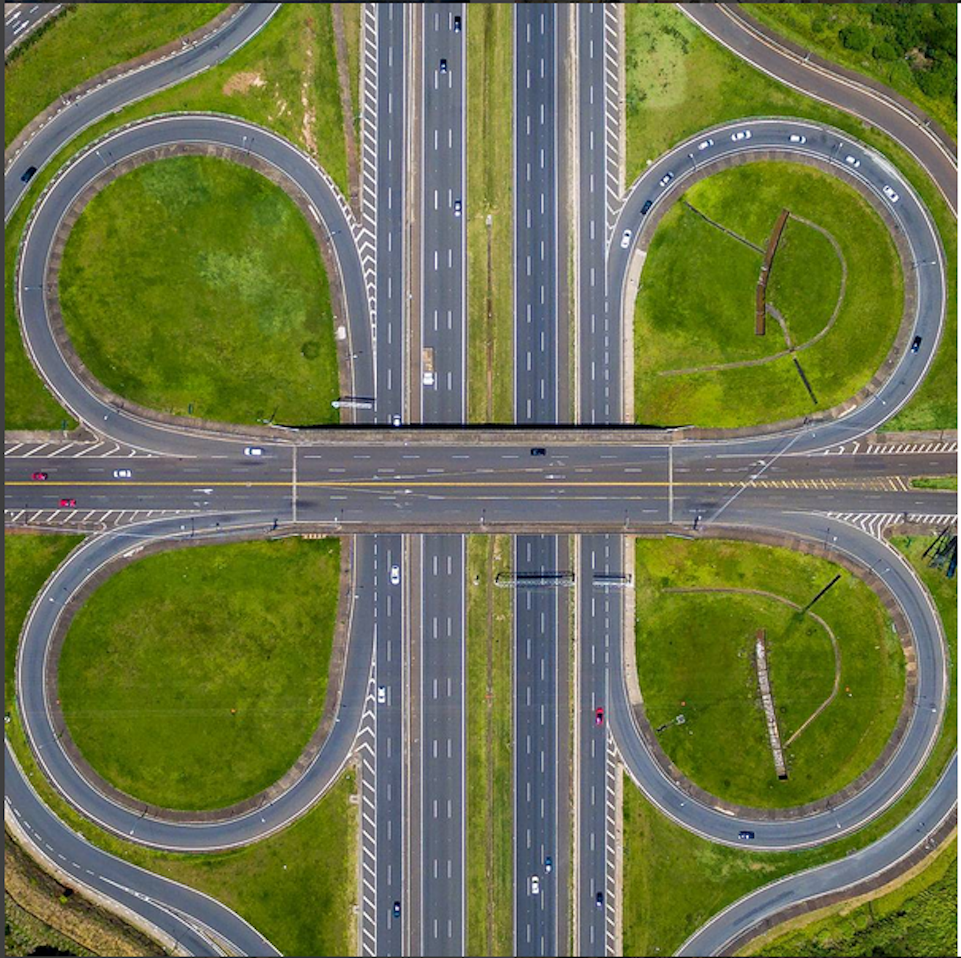 Drohnen-Perspektive: So friedlich sehen Autobahnen von oben aus