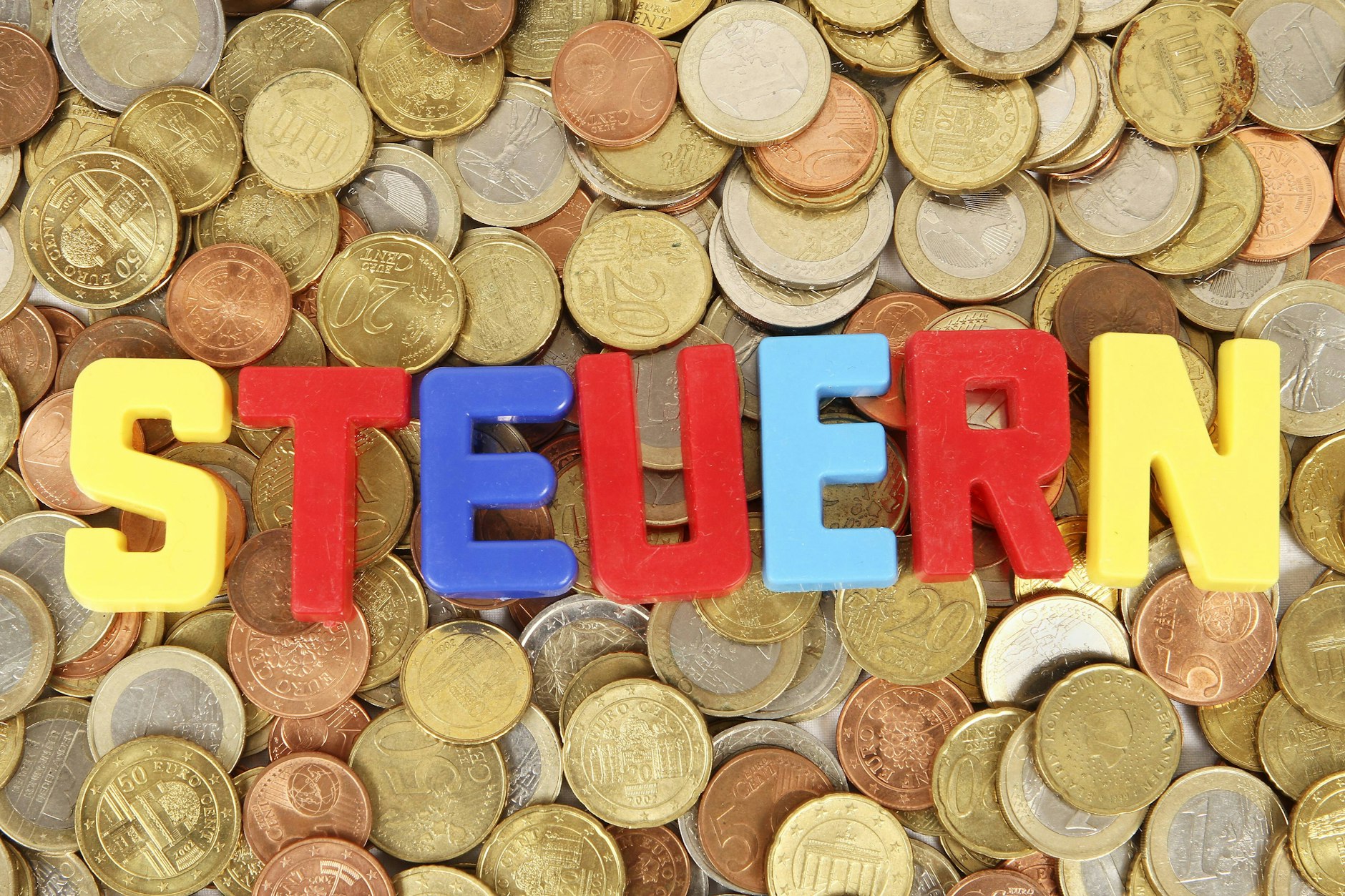 Steuererklärung 2015: Das können Arbeitnehmer von der Steuer absetzen