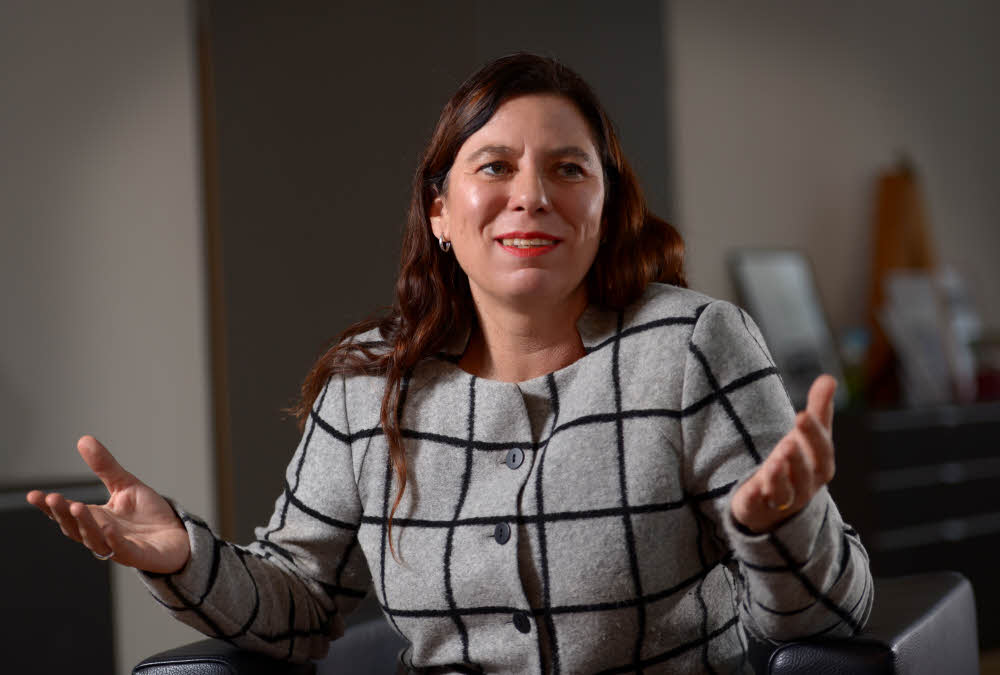 Interview mit Sandra Scheeres: „Viele Kinder müssen jahrelang in armen ...