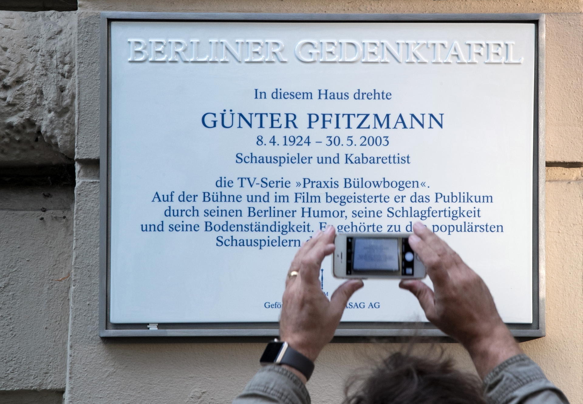Gedenktafel für Günter Pfitzmann: Der Berliner Schauspieler, der den ...