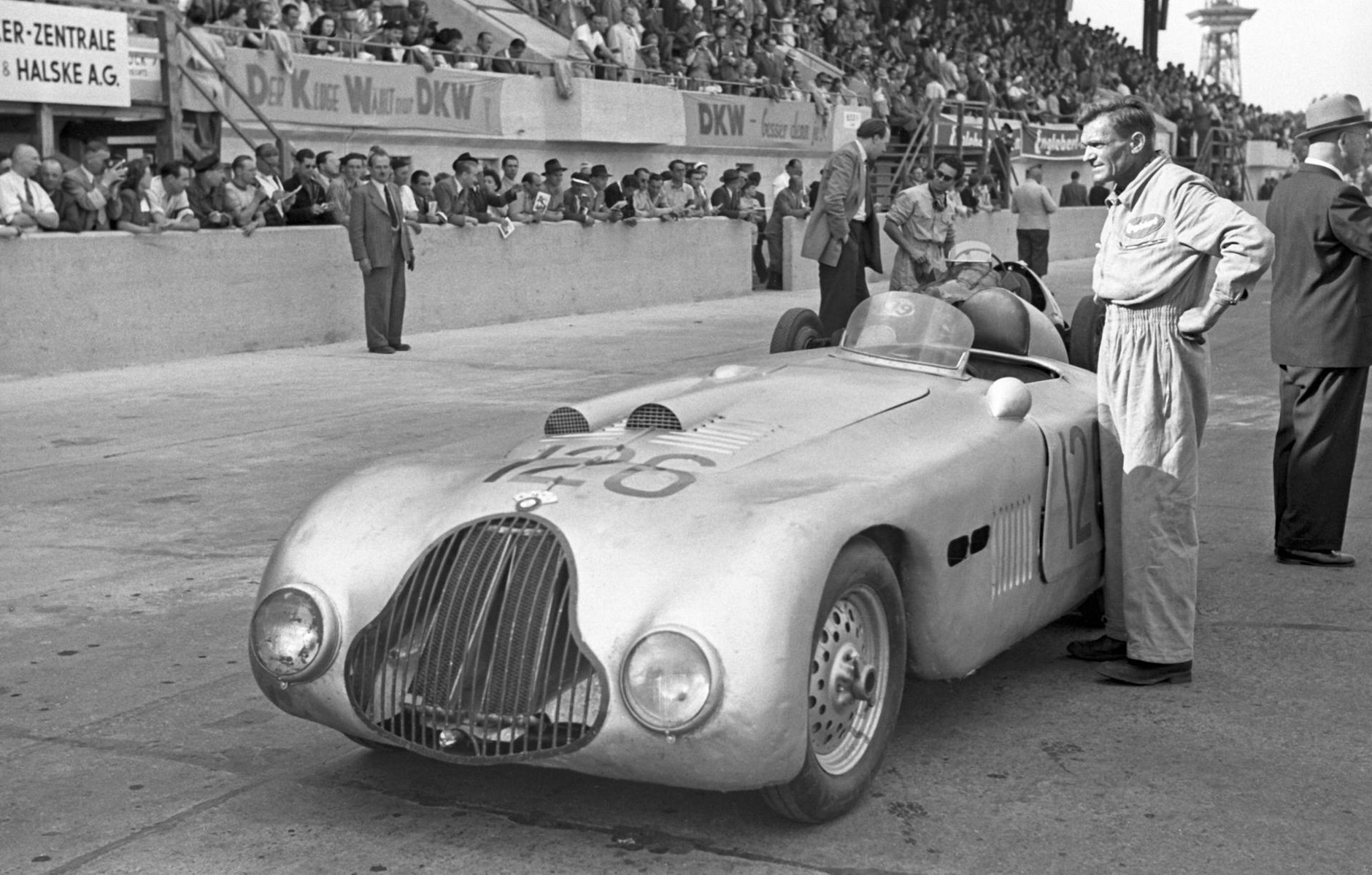 Abriss der Avus-Tribüne: „Das neue Gebäude wird ganz wunderschön“