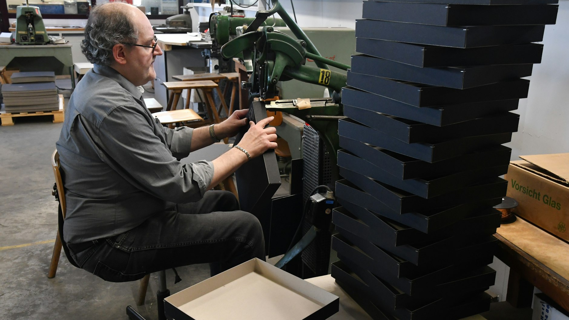 Manufakturen stellen das Feine, Teure und Seltene her