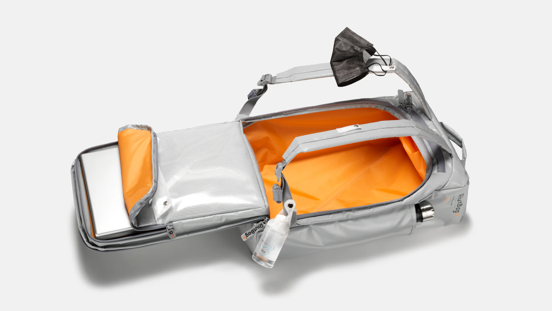 A backpack for the corona era