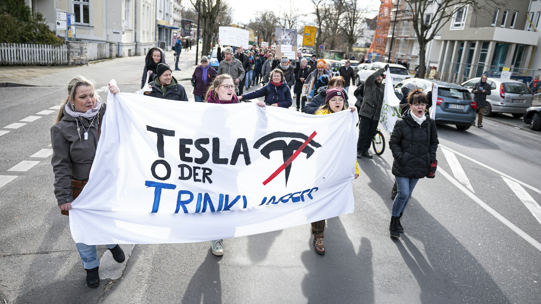Die Rodung für Tesla geht weiter - die Proteste auch
