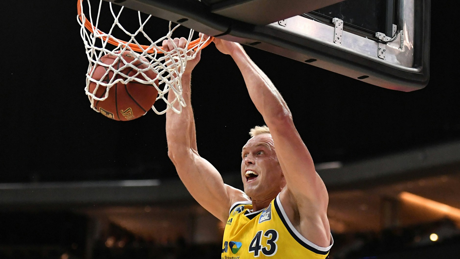 Luke Sikma führt Alba zum klaren Sieg über Göttingen