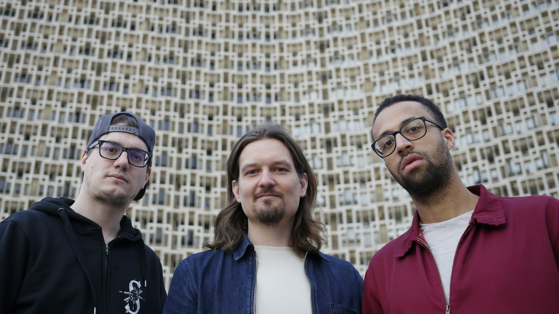 Corona-Krise: Berliner Rockband Treptow sitzt in Zentralasien fest