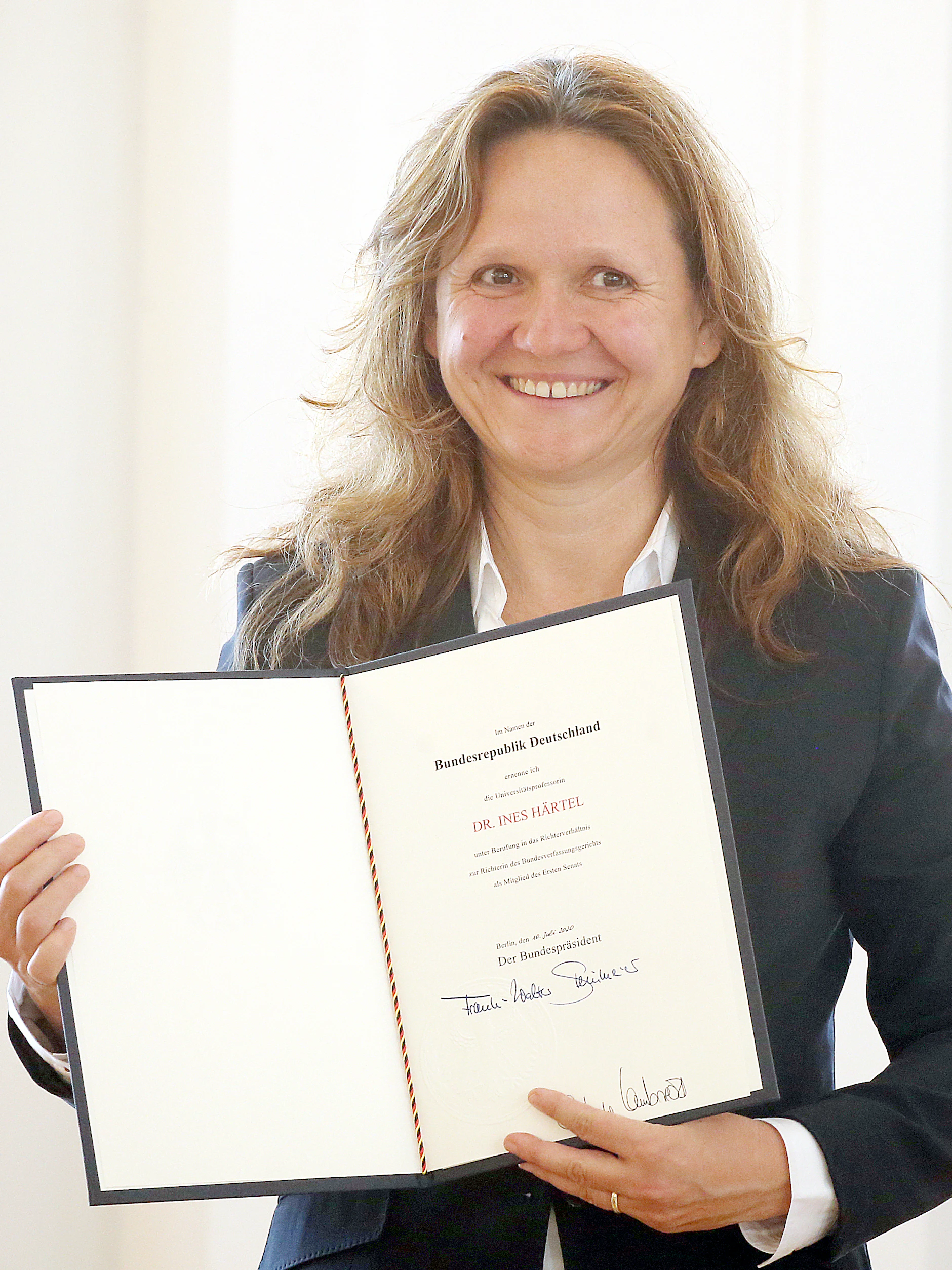 Erste Verfassungsrichterin aus Ostdeutschland