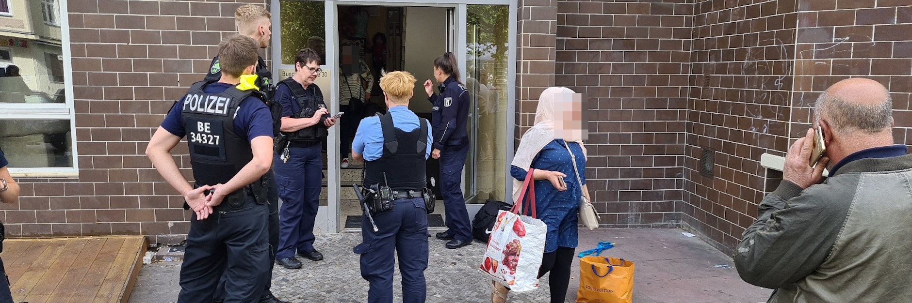 Komplettes Wohnhaus einsturzgefährdet, 80 Mieter verlieren ihr Obdach