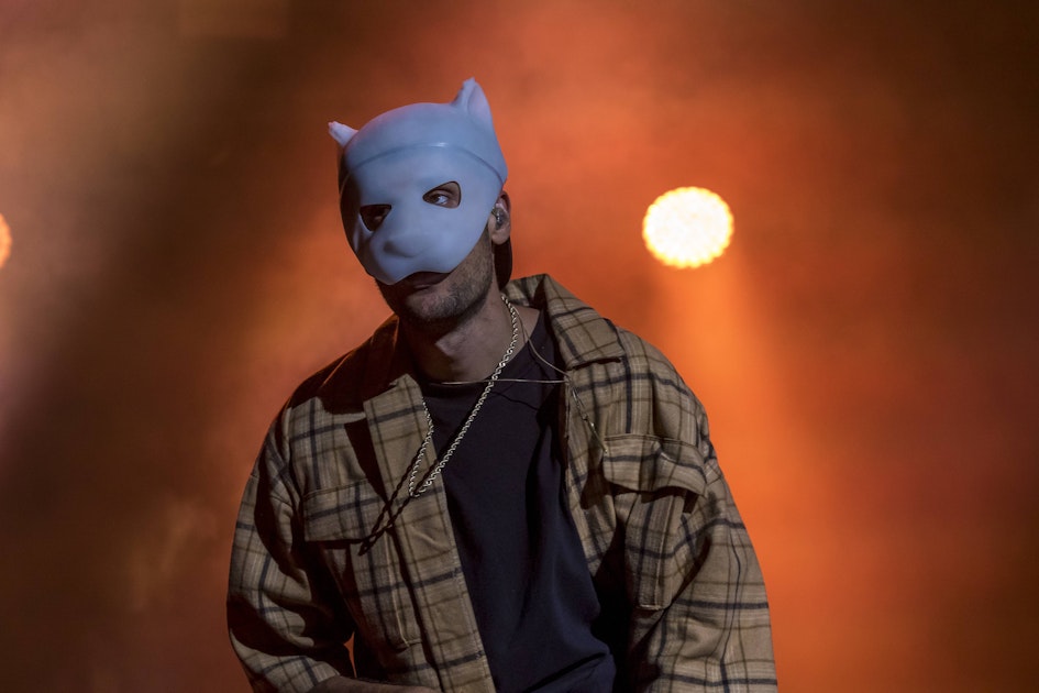 Warum Rapper Cro seine Panda-Maske beerdigt