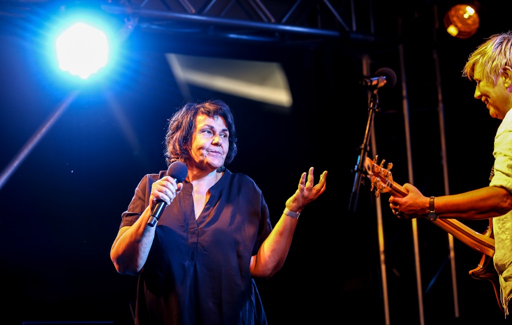 Christiane Rösinger und Nansea bei „20 Sunsets“: Pop, Pärchen und Politik