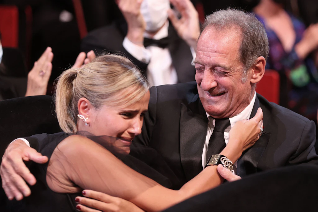 Goldene Palme in Cannes geht an den französischen Film „Titane“
