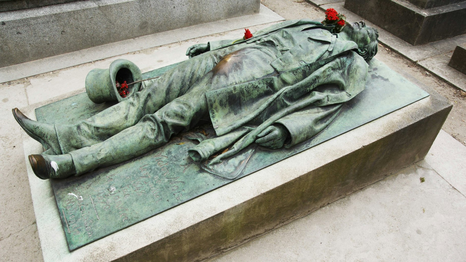 Gender-Streit um Julia-Statue: Ist es sexistisch, an ihrer Brust zu reiben?