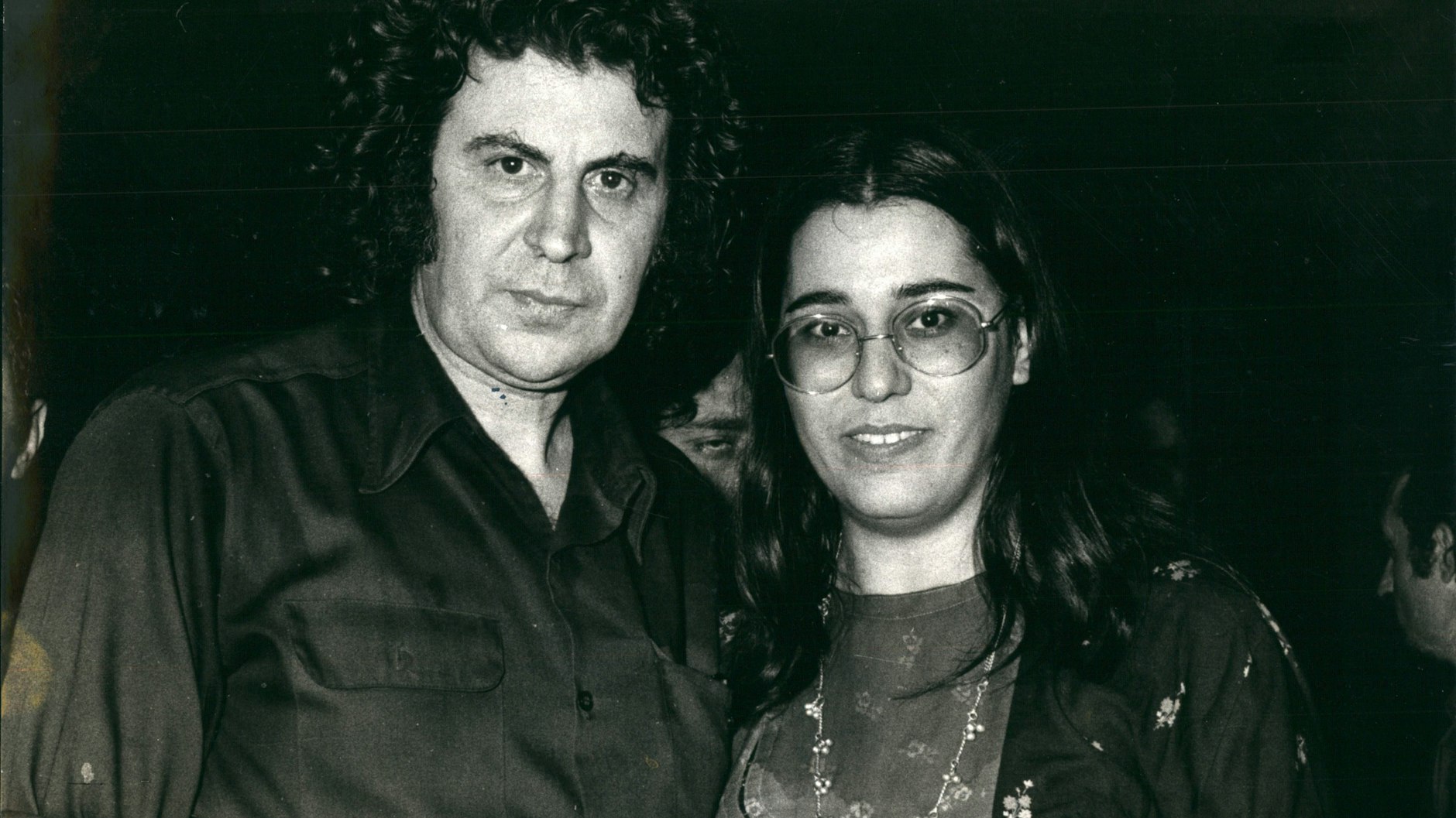 Der mit dem Volk tanzt: Mit Mikis Theodorakis stirbt eine Figur des ...