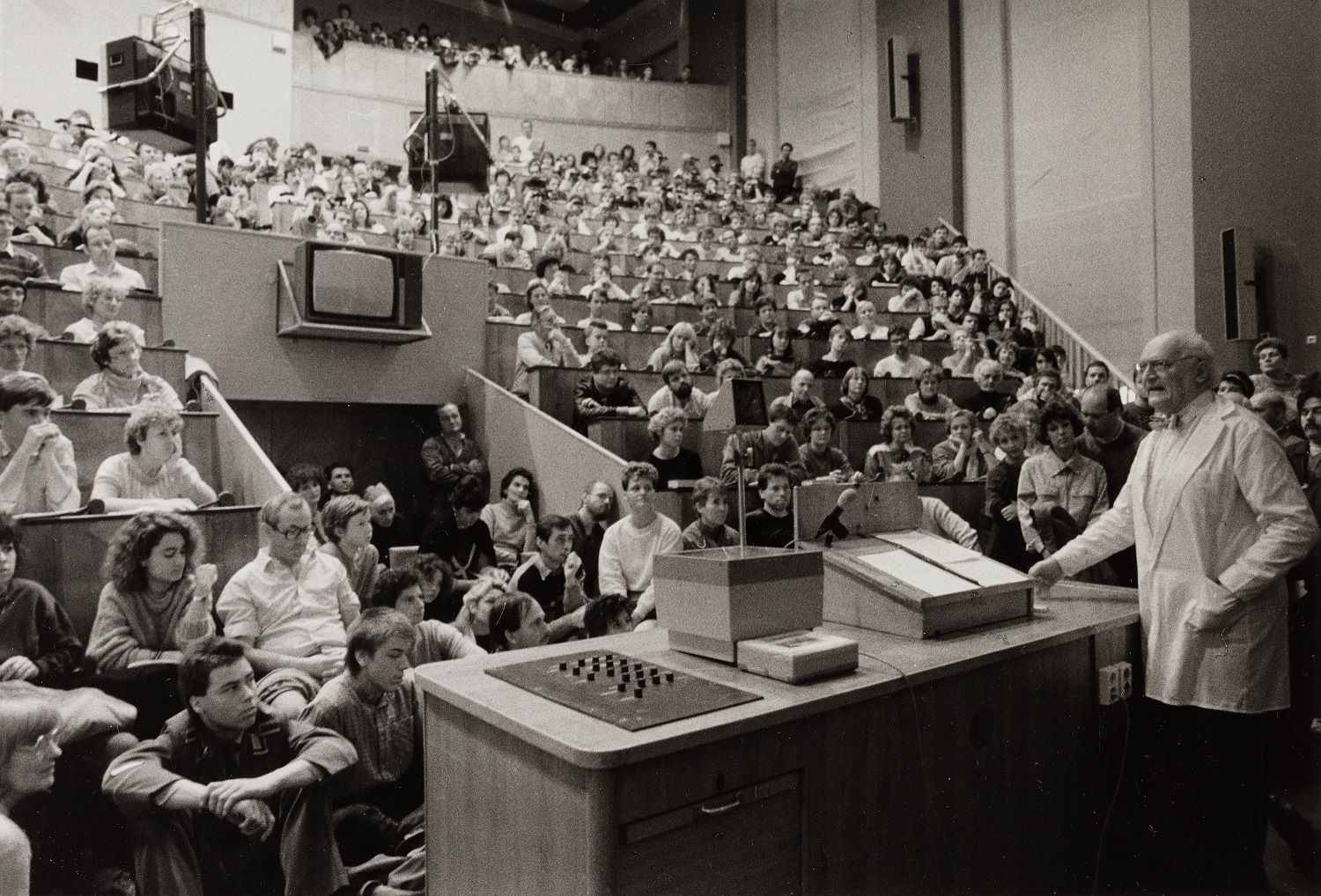 100 Jahre Kriminalgeschichte: Wie Otto Prokop die Charité zu Weltruhm ...