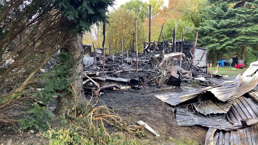 Brand mit zwei Toten in Buckow: Jetzt werden die Leichen obduziert