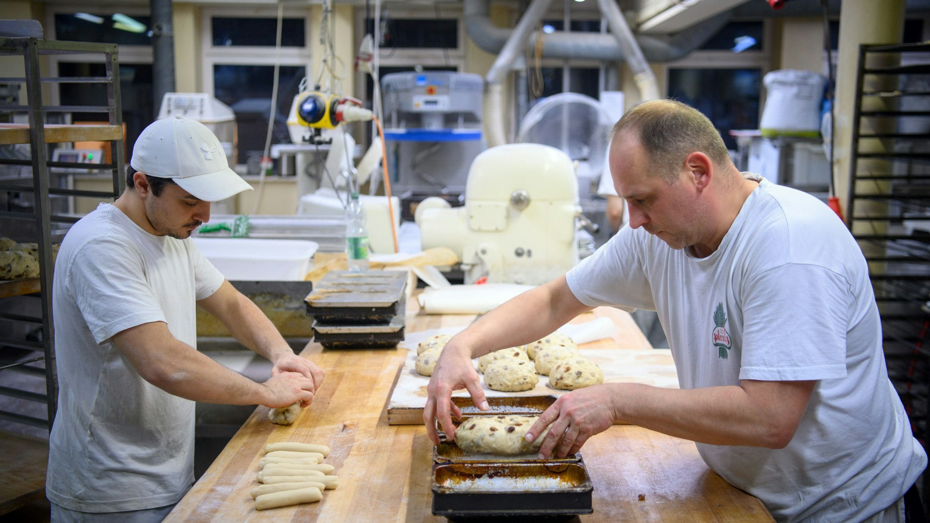 Schwibbögen und Co: Ohne den Zauber des Ostens wäre die Adventszeit nur ...