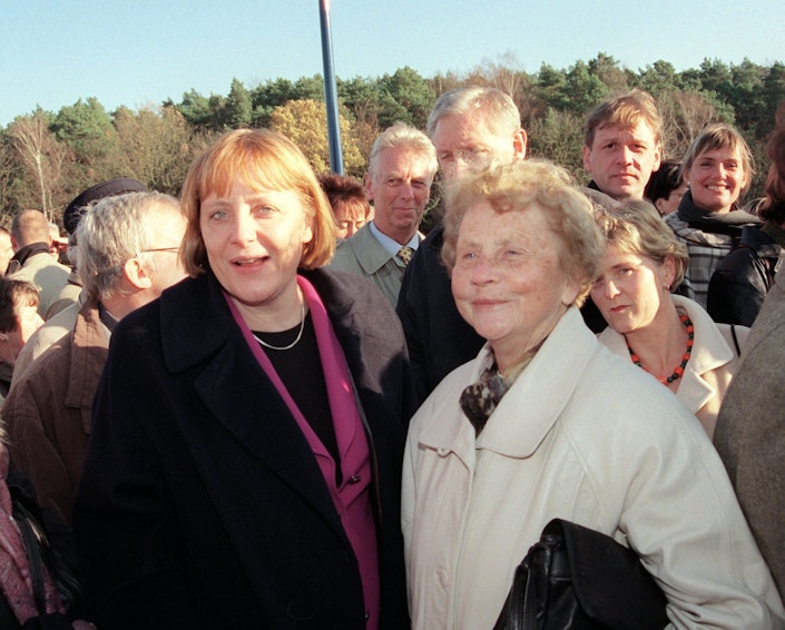 Angela Merkel – die schönsten Fotos aus 16 Jahren Kanzlerschaft
