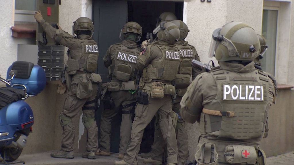 SEK-Einsatz: Mann bedroht Ordnungsamt, Wohnung gestürmt