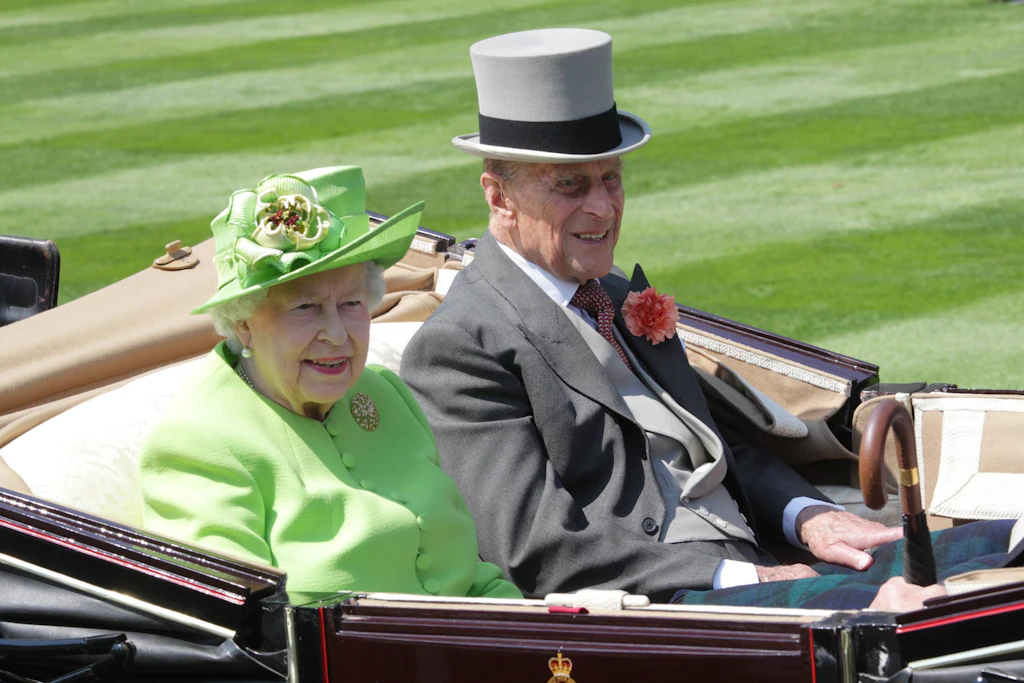 Große Sorge bei den Royals: Prinz Philip in andere Klinik verlegt!