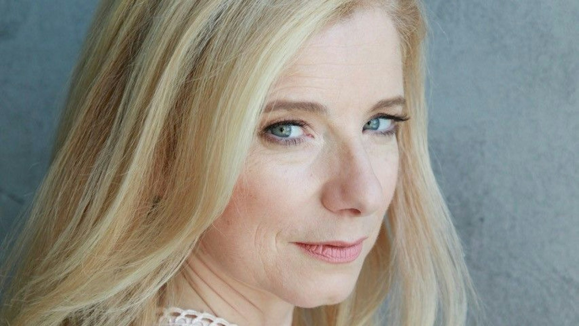 Anne Philippi: The psychedelic revival