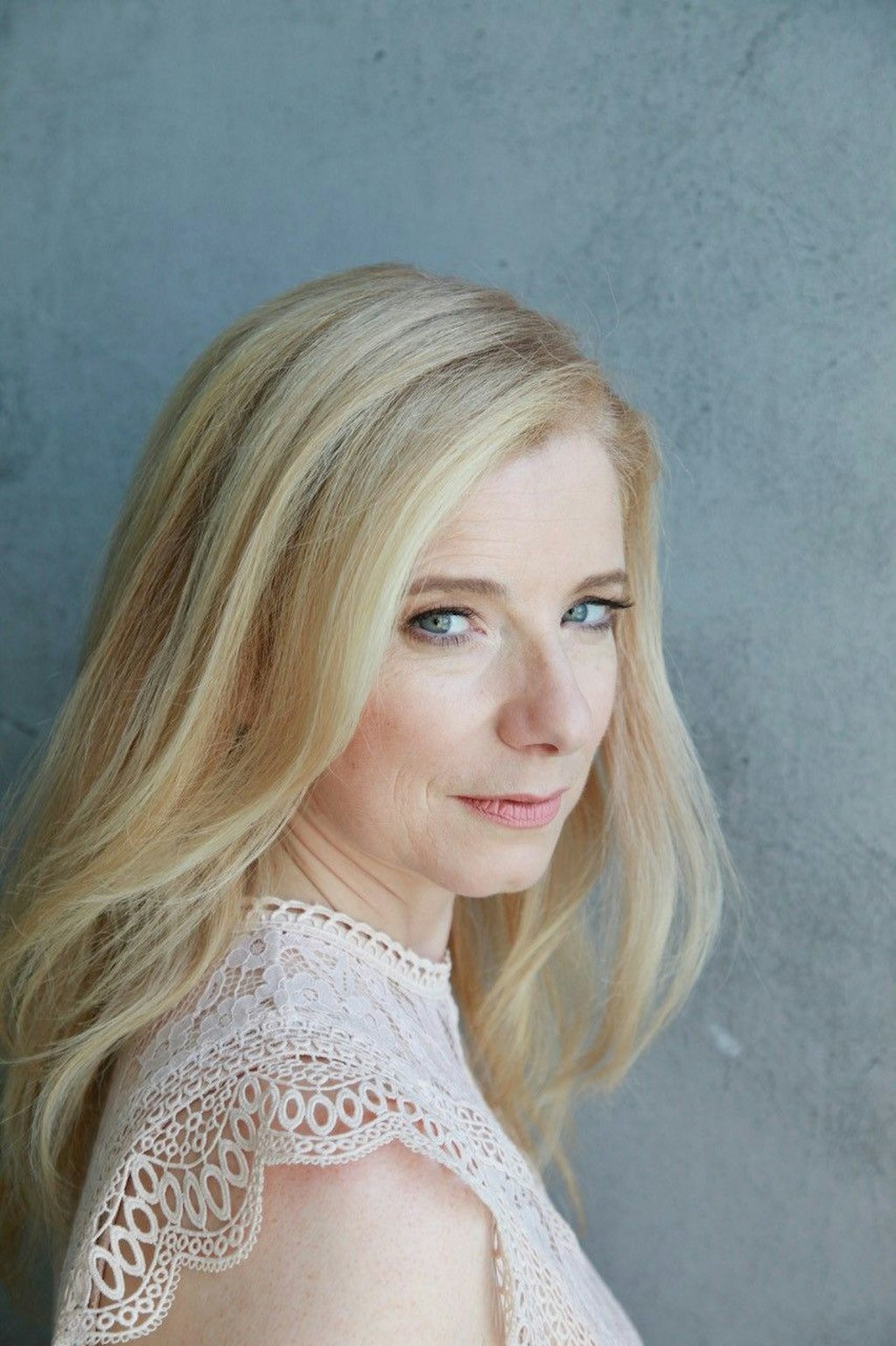 Anne Philippi: The psychedelic revival