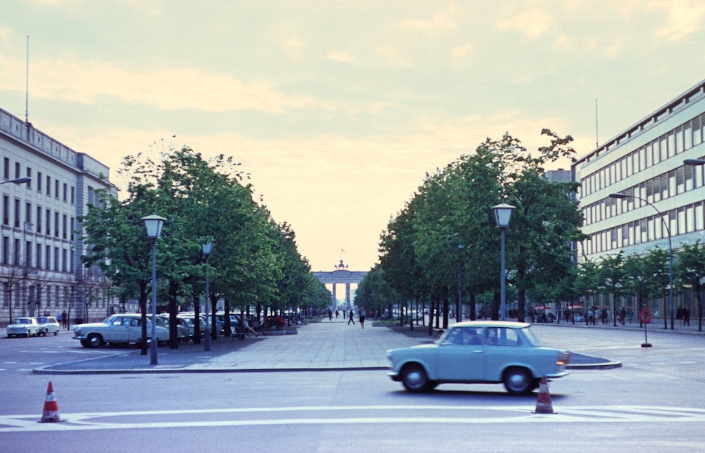 DDR-Kult! Vor 30 Jahren rollte der letzte Trabi vom Band – aber kennen ...