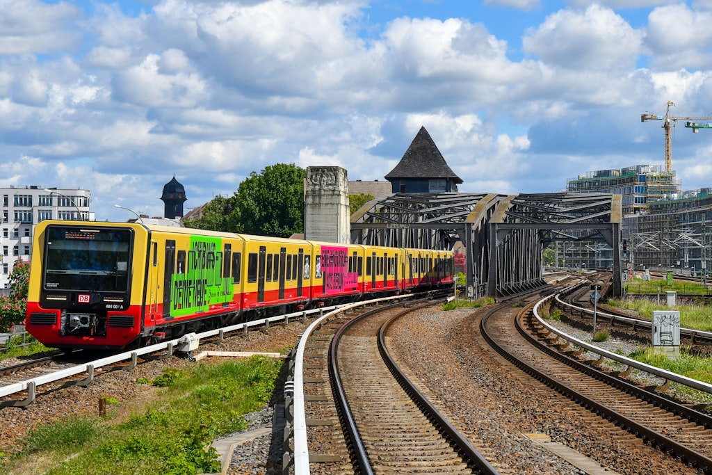 Berlin's endless train, the Ringbahn, turns 150