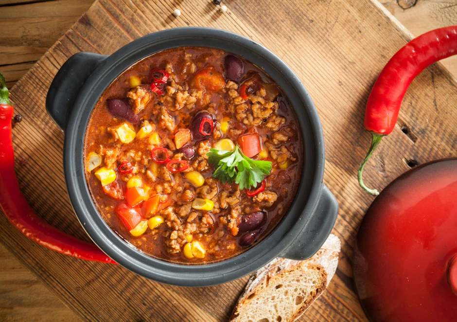 Köstliches Rezept für Chili con Carne: Dieser Party-Eintopf ist deftig ...
