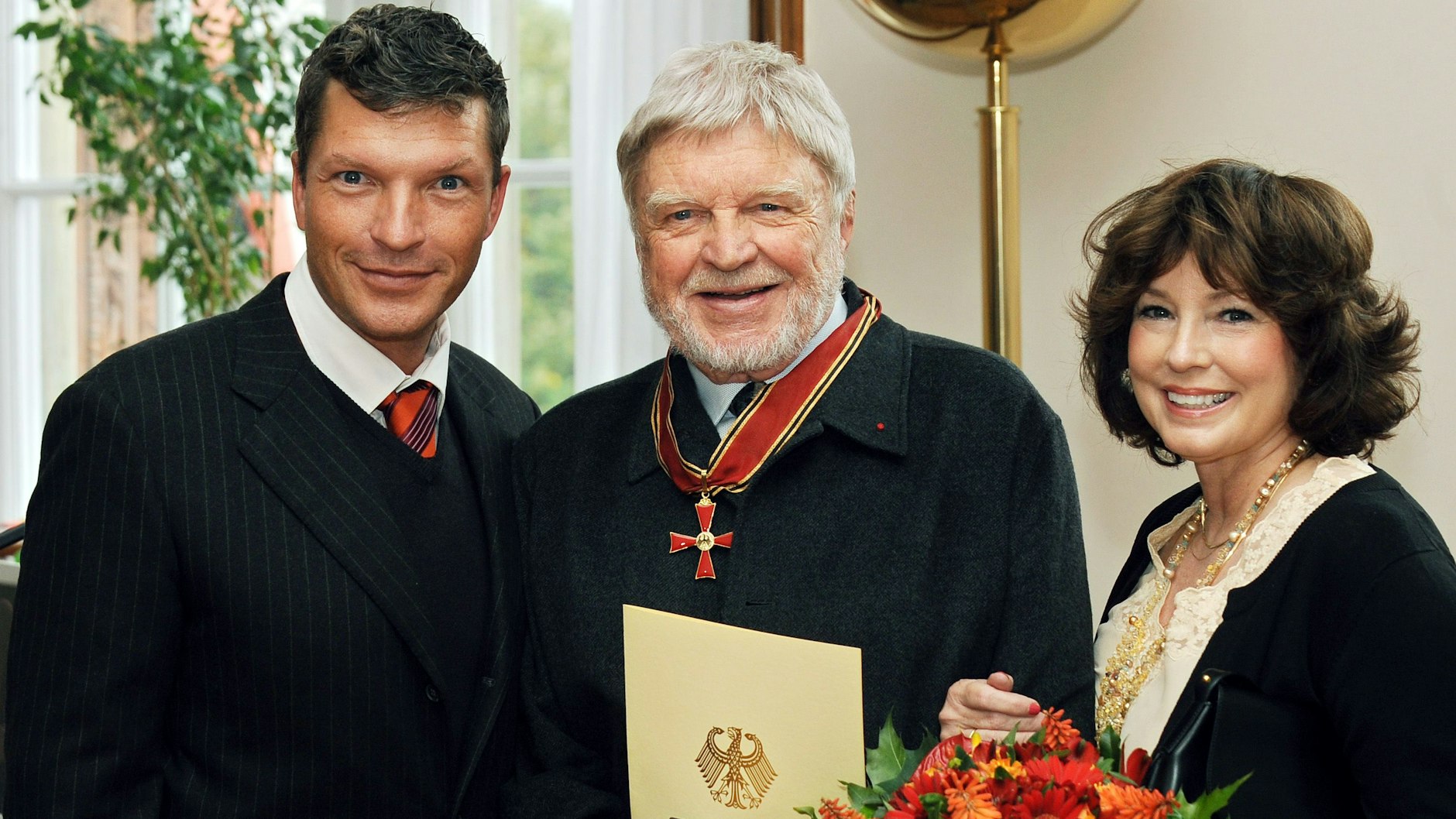 Testament von Hardy Krüger vollstreckt: Seine Kinder erben nichts!