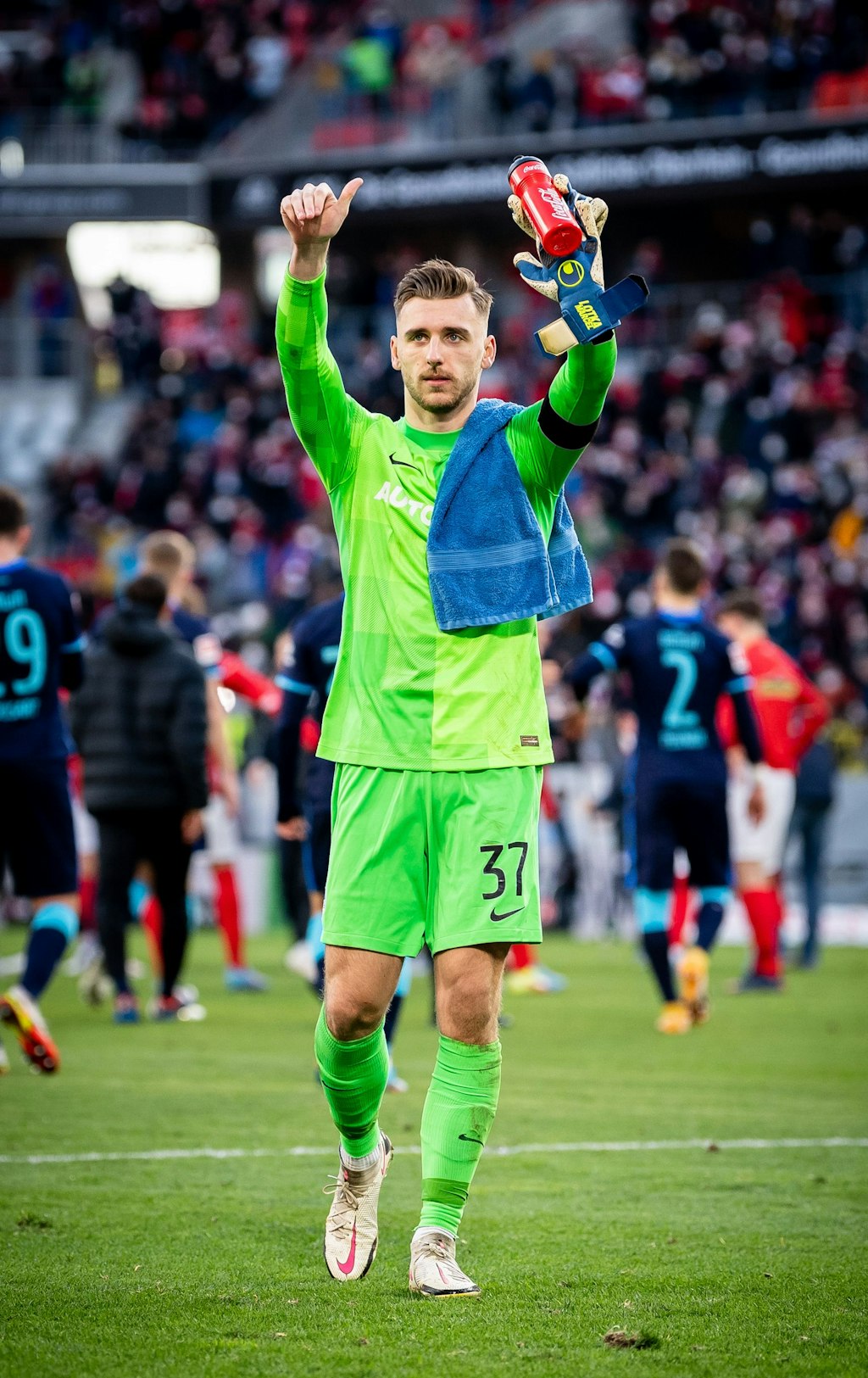 Bitter! Hertha-Keeper Marcel Lotka feiert Bundesliga-Debüt und jetzt ...