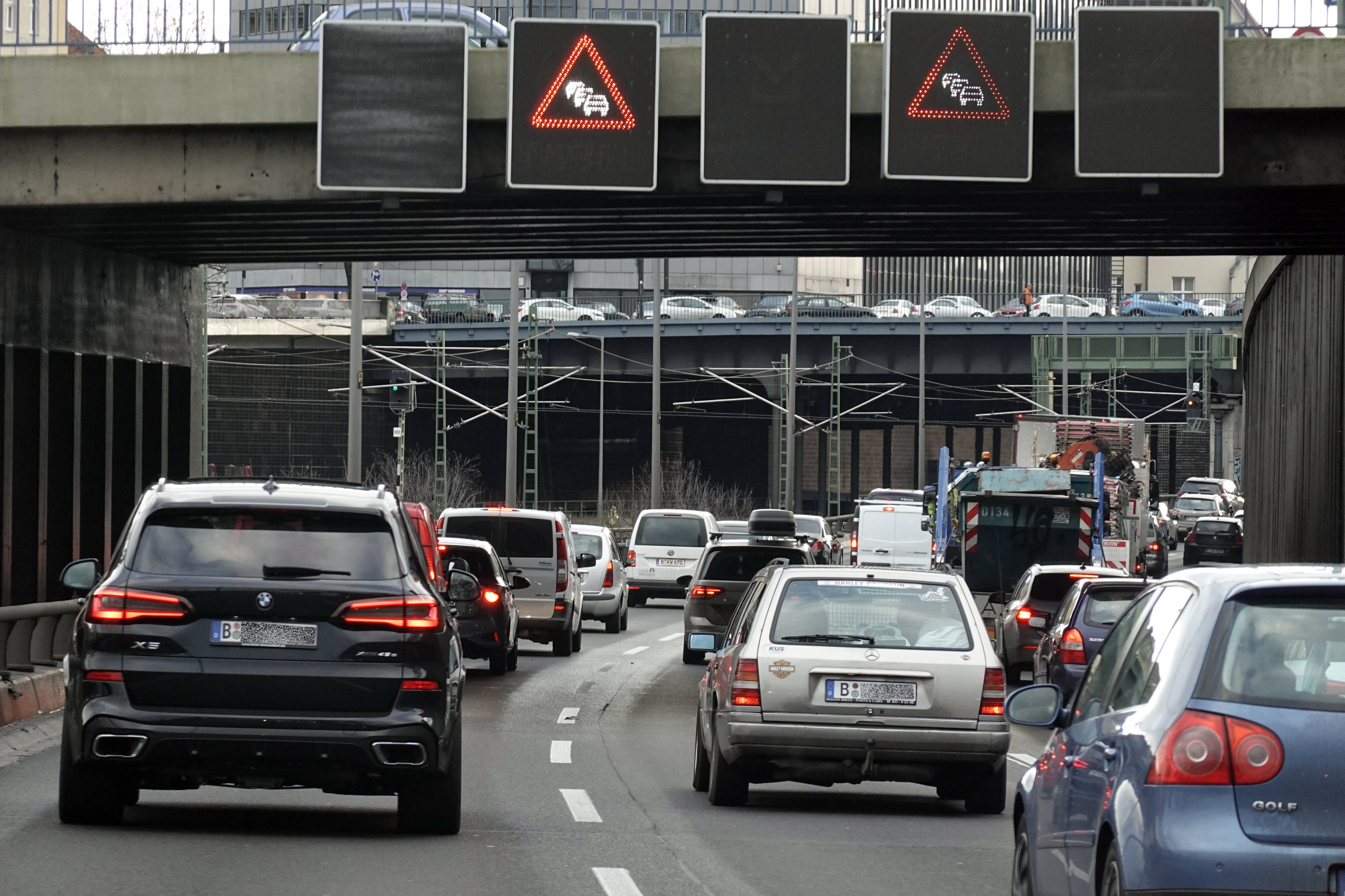 A100 noch teurer: Autobahn in den Osten von Berlin kostet mehr als ...