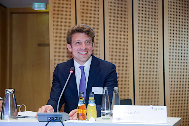 Berlin: IHK-Präsident Daniel-Jan Girl überraschend abgewählt