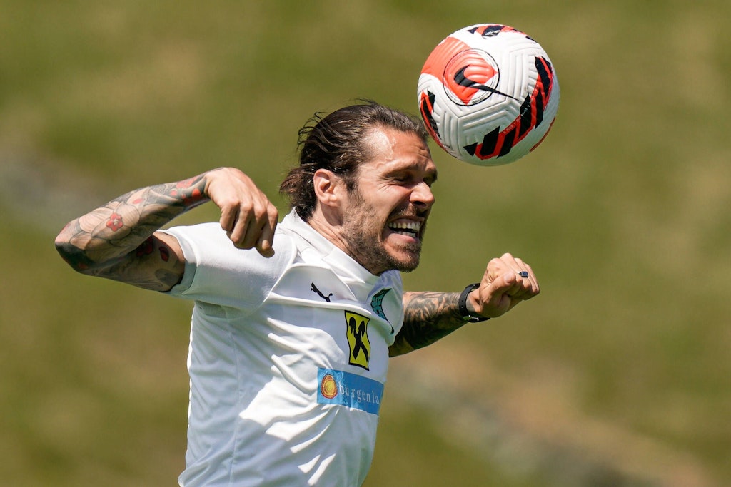 1. FC Union: Kapitän Christopher Trimmel wirbt für die eisernen Frauen