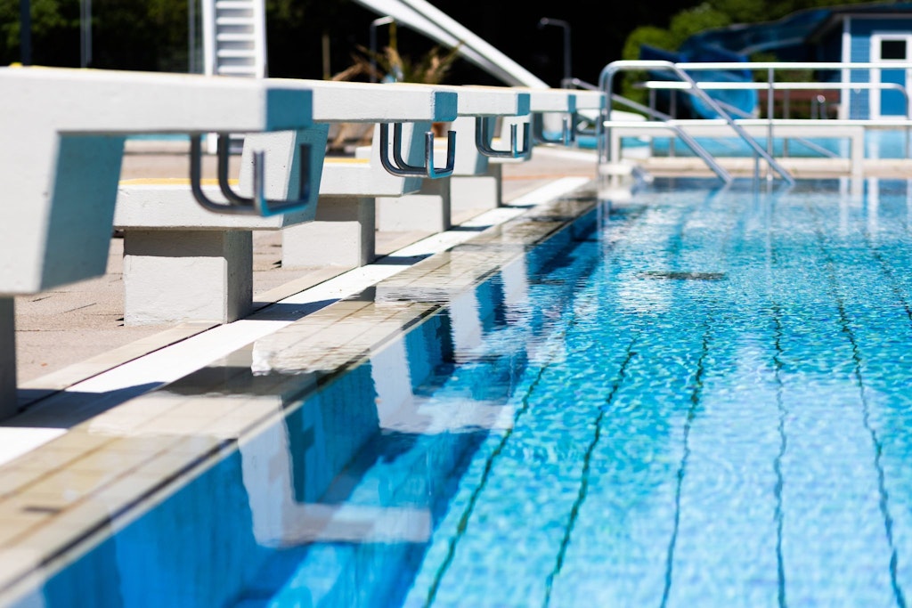 „Bleib cool am Pool“: Streitschlichter in Bädern im Einsatz