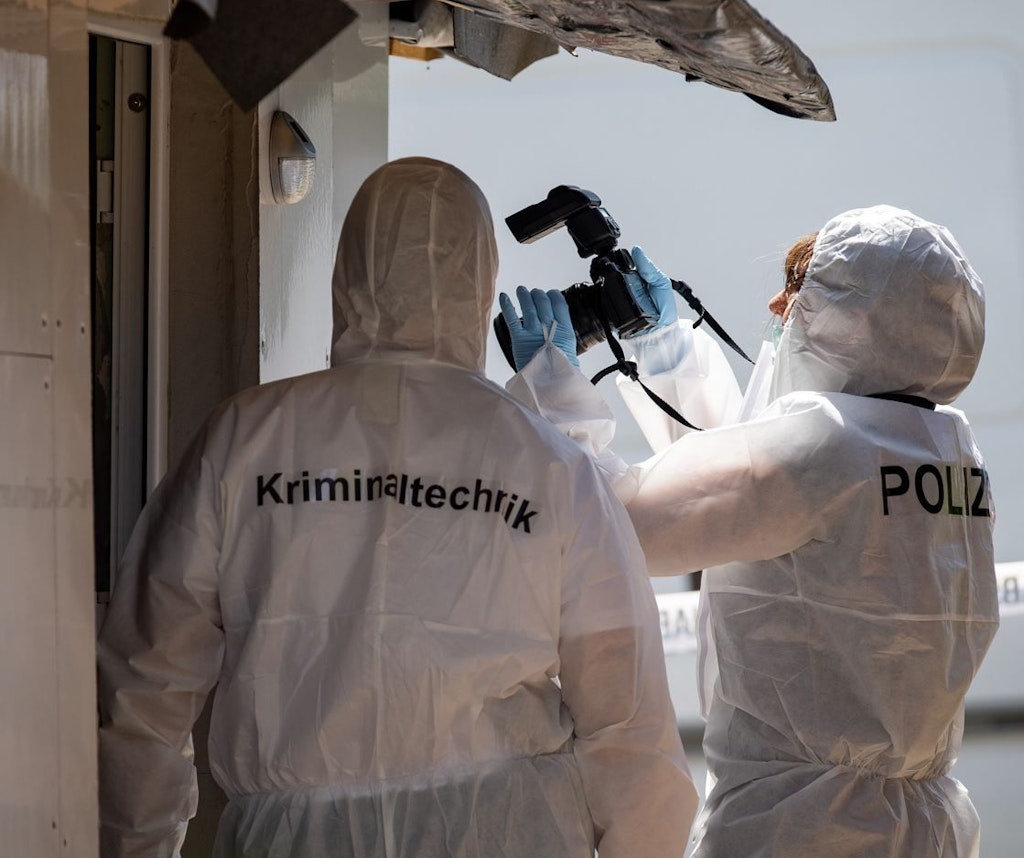 Blutspritzer an den Wänden: Hat Thomas P. aus Berlin seine Nachbarin ...