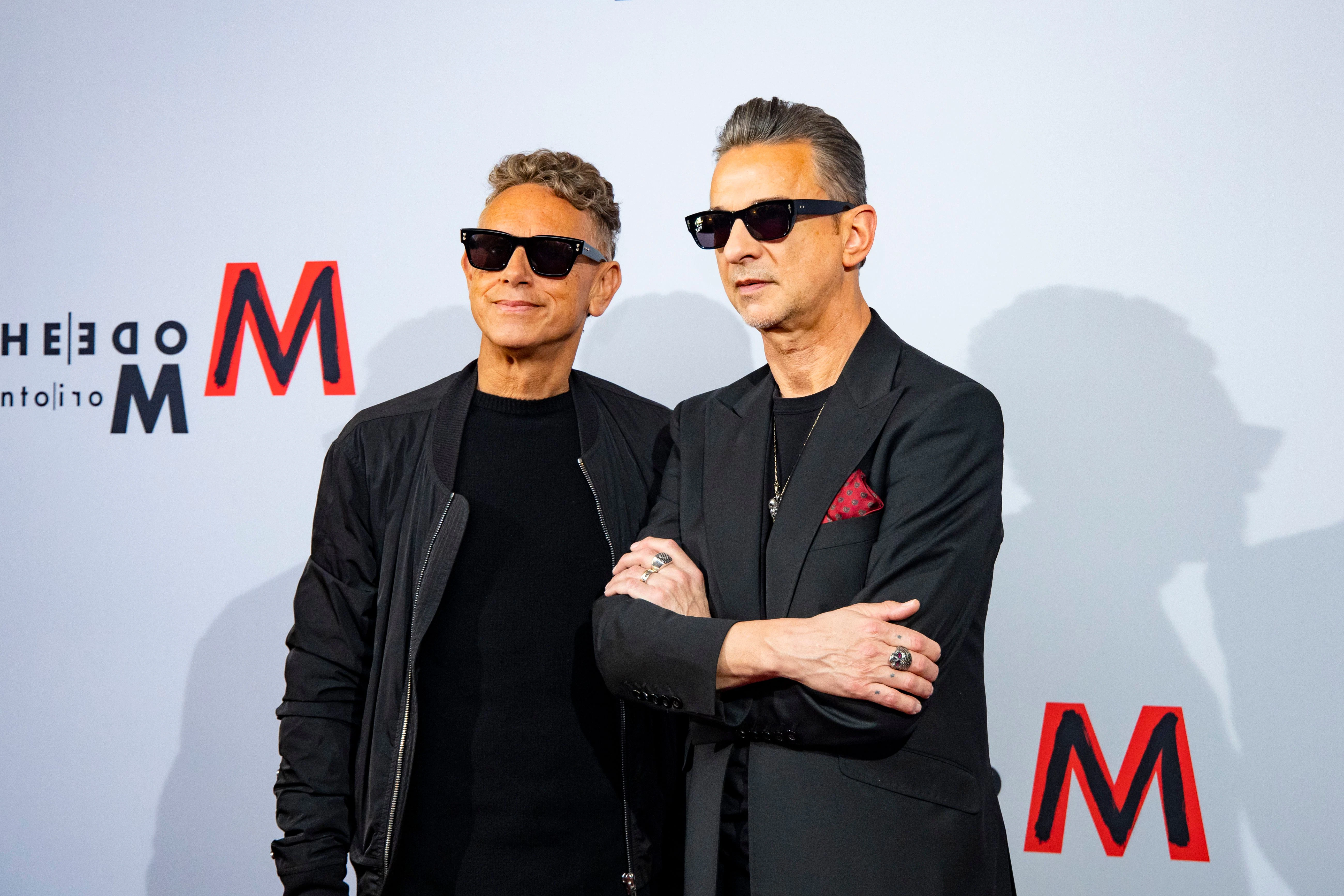 Was für ein Theater! Depeche Mode kündigen in Berlin neues Album und ...