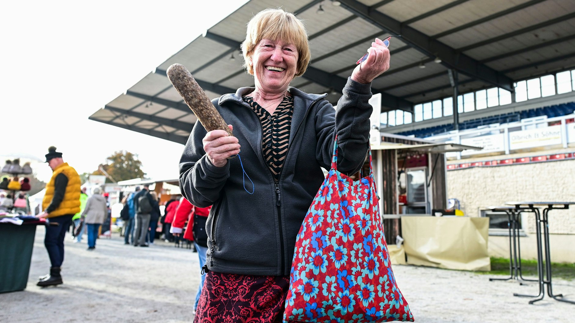 Ostpro-Fieber: Wer noch nicht in dieser Schlange stand, ist kein echter ...