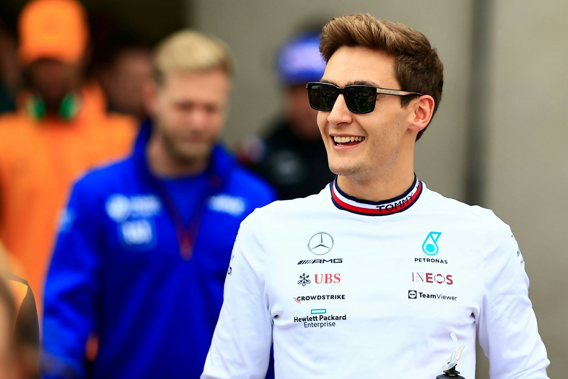 Formel 1: Russell gewinnt packenden Sprint in São Paulo – Schumacher ...