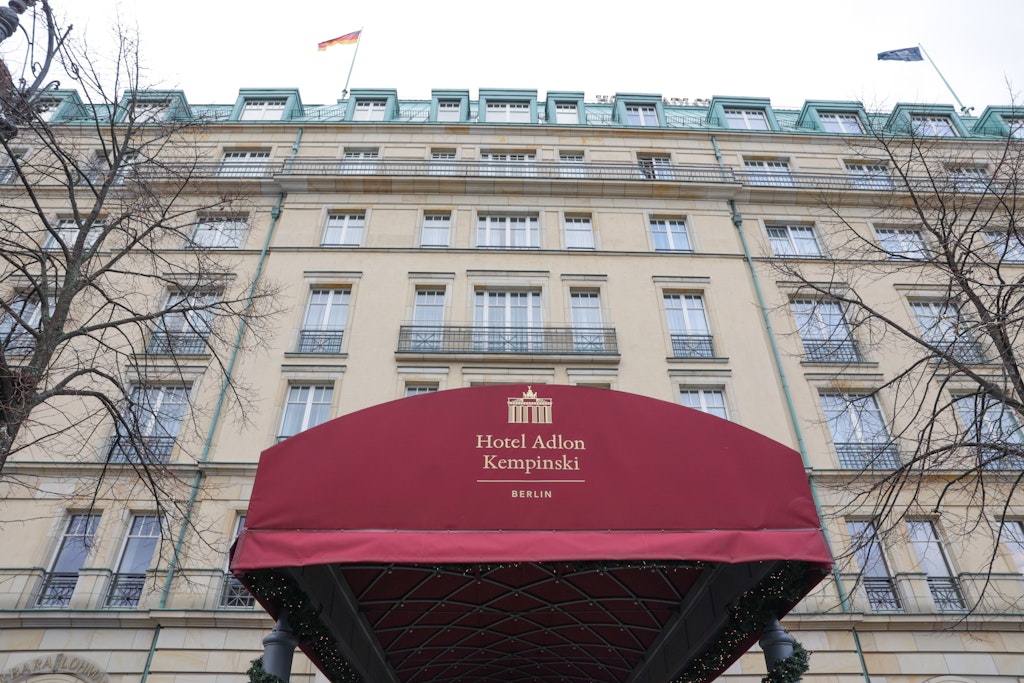 UPDATE +++ 120-Millionen-Streit ums Hotel Adlon: Die Erben gehen vor ...