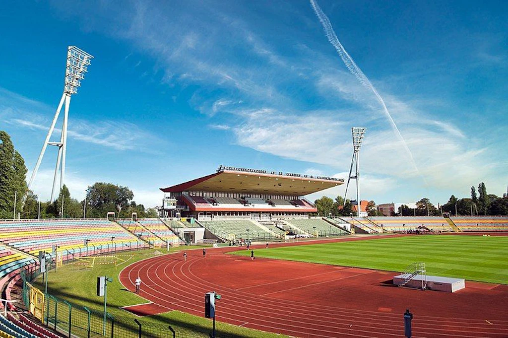 Print Variante von Enthüllt! DAS wird der neue Jahnsportpark – mit ...
