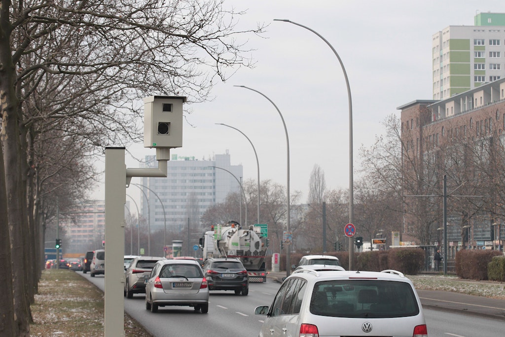 Polizei nimmt zehn neue Blitzer in Betrieb – vor allem im Berliner Osten