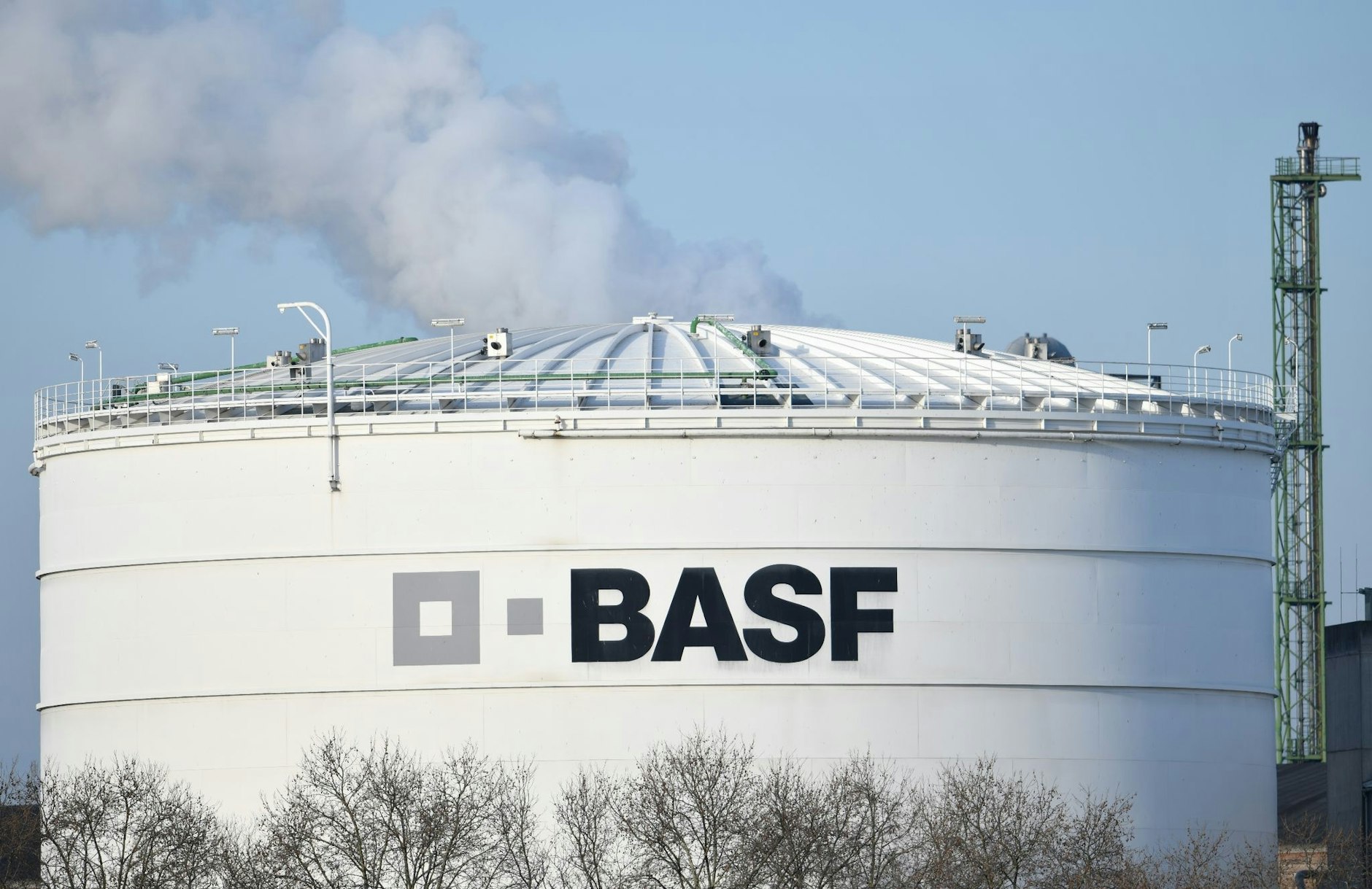 BASF: Firmen-Rückzug aus Russland sorgt für Milliardenverlust