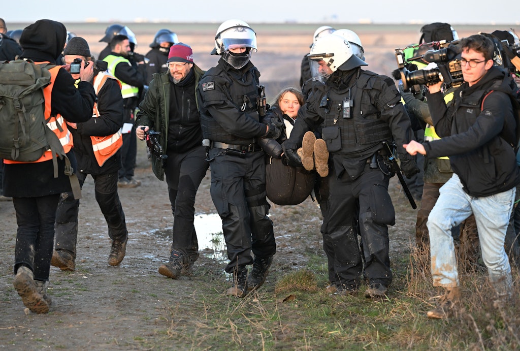 Video: War Greta Thunbergs Festnahme in Lützerath inszeniert?