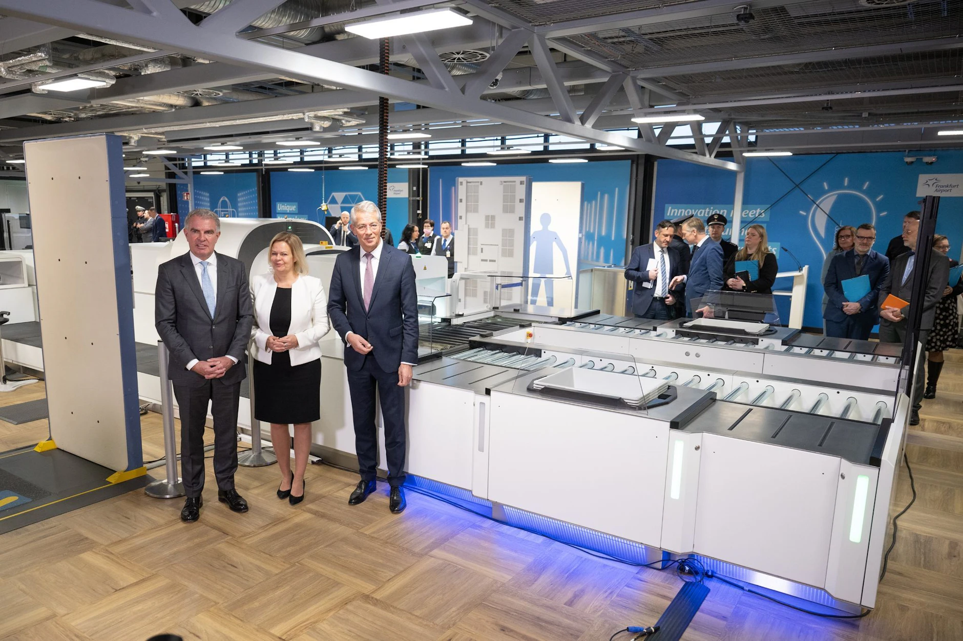 Mit Wettbewerb und neuer Technik gegen Abfertigungschaos
