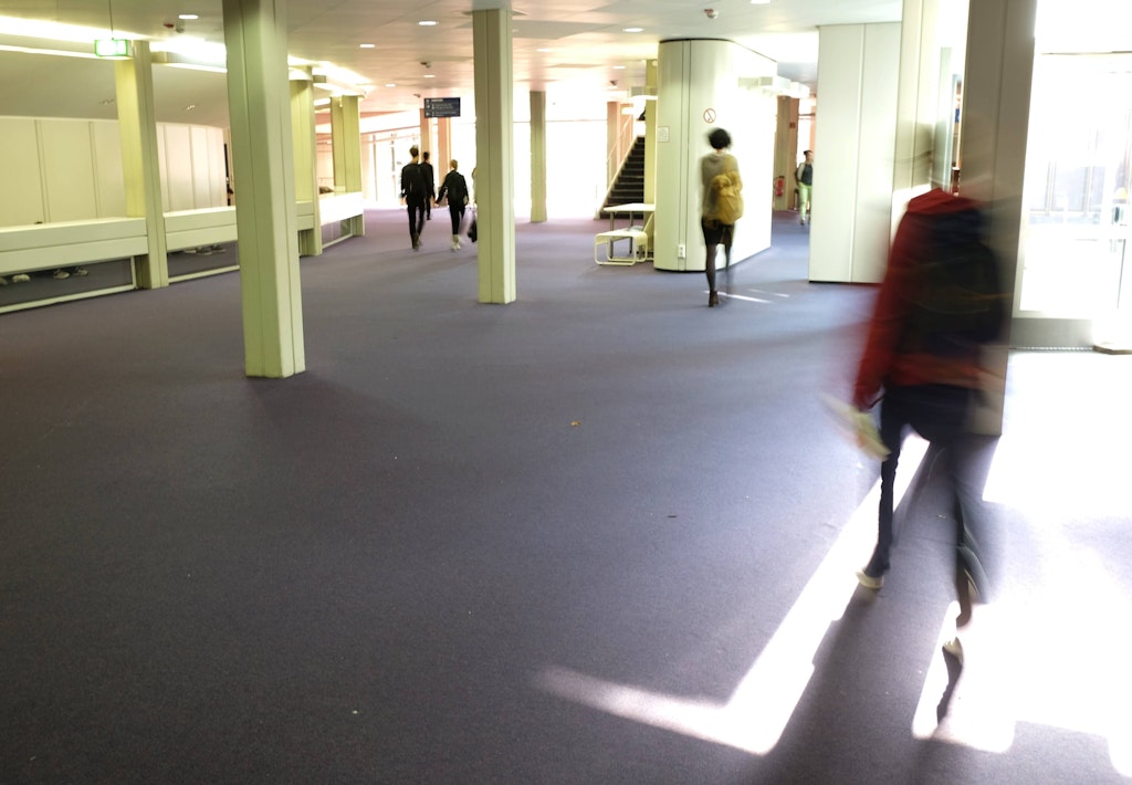 Mehrere Studentinnen an der FU Berlin belästigt: DARUM warnt der AStA ...