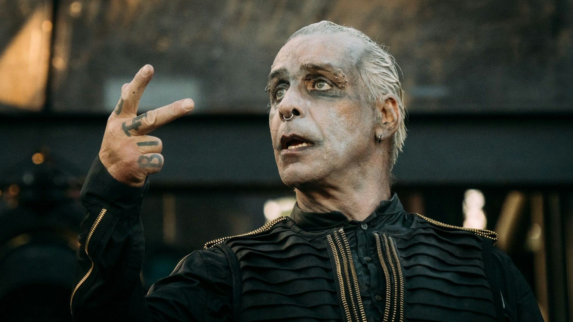 Rammstein-Frontmann Till Lindemann: Blut und Schmerzen! DAS ist sein ...