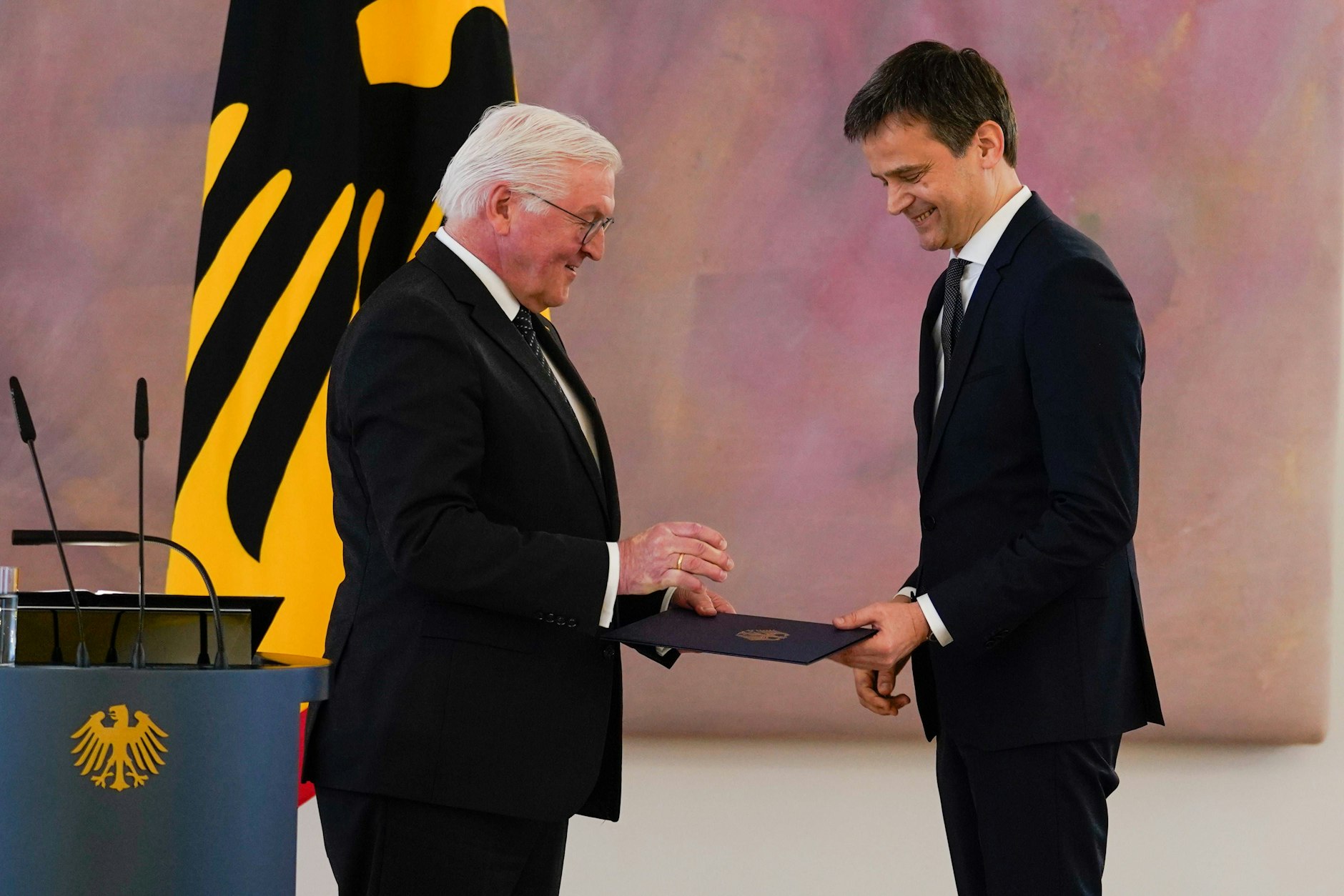 Klima-Richter in Karlsruhe: Berliner Jura-Professor wird Verfassungsrichter