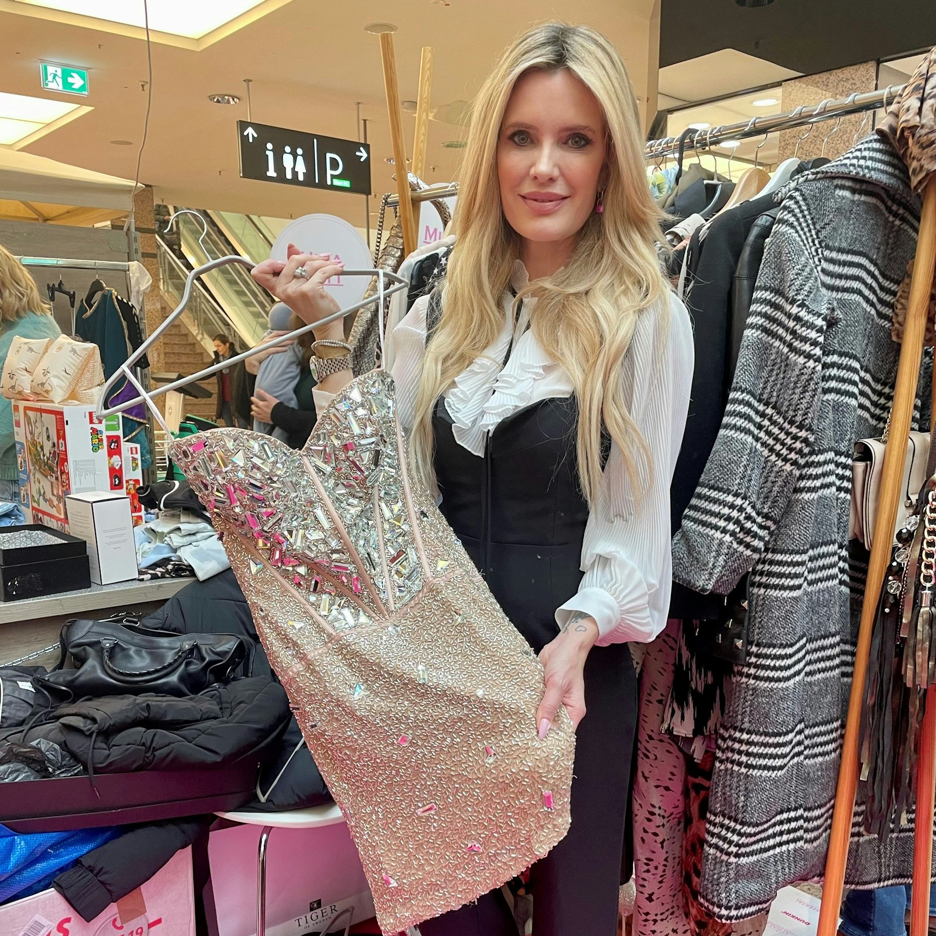 Mirja du Mont verrät: „Ich gehe bald mit Skys neuer Freundin essen ...