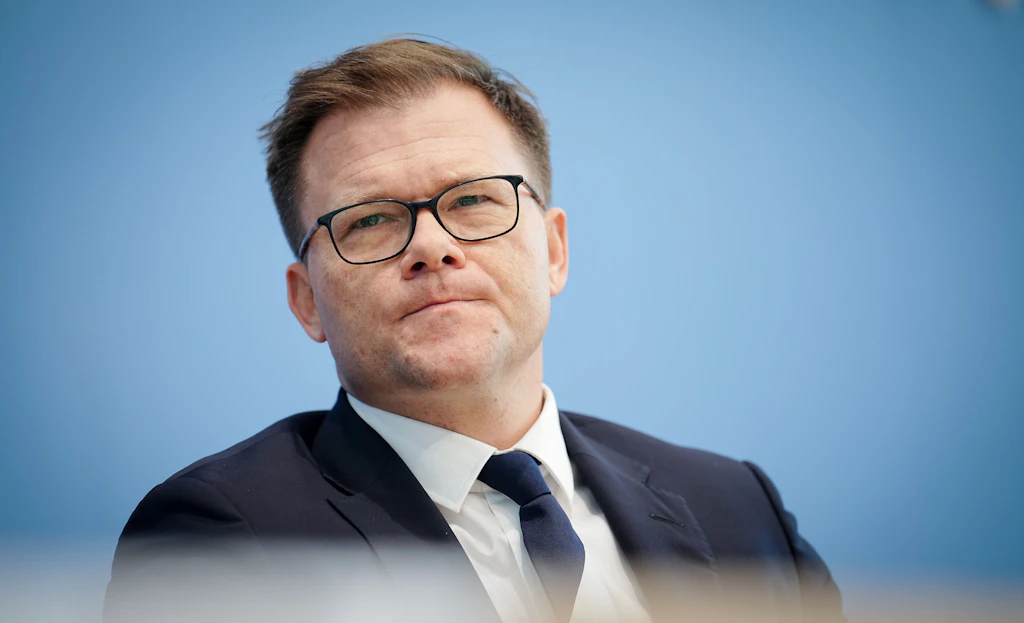Oschmann-Debatte: Wie der Ostbeauftragte der Bundesregierung lieber zu ...